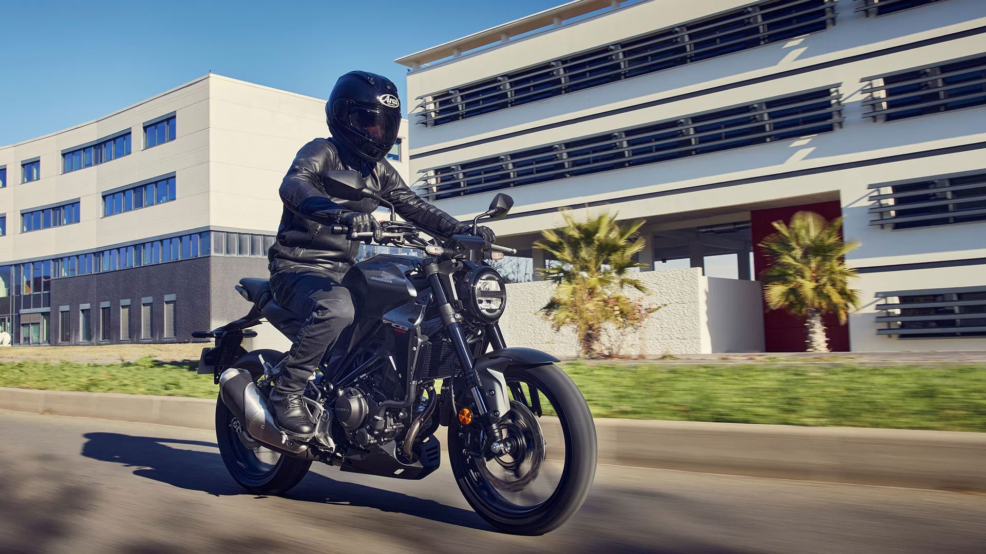 Honda CB 300 R - Cycle BC Rentals & Tours